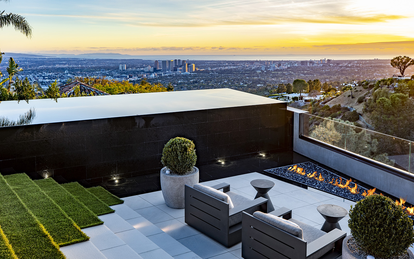 5 of the Most Stunning Luxury Homes for Sale in Los Angeles
